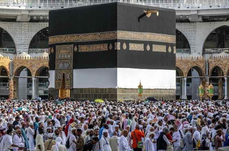 Manfaat Haji Bagi Umat Muslim - Solahart Handal